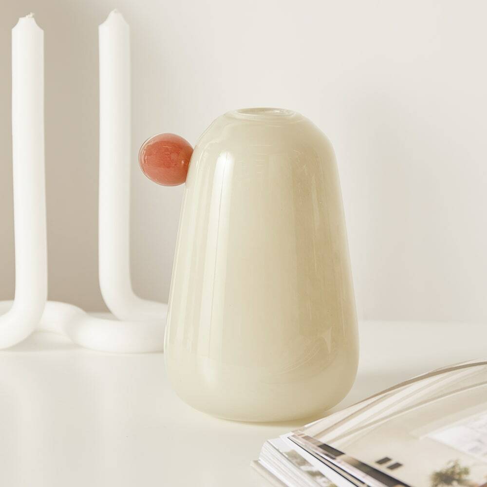 OYOY Inka Vase - Small in Vanilla OYOY