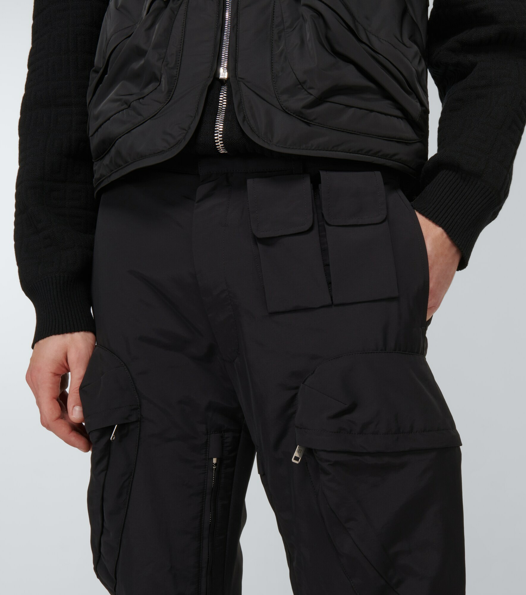 Givenchy - Slim-fit technical cotton-blend cargo pants Givenchy