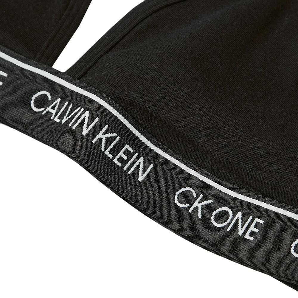 Calvin Klein Women's Unlined Triangle Bra in Black Calvin Klein