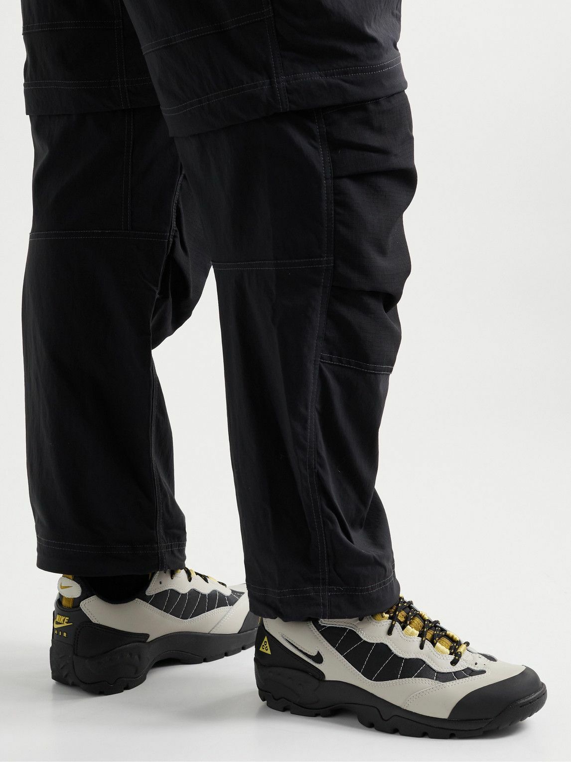 Nike - ACG Air Mada Leather-Trimmed Mesh Sneakers - Black Nike