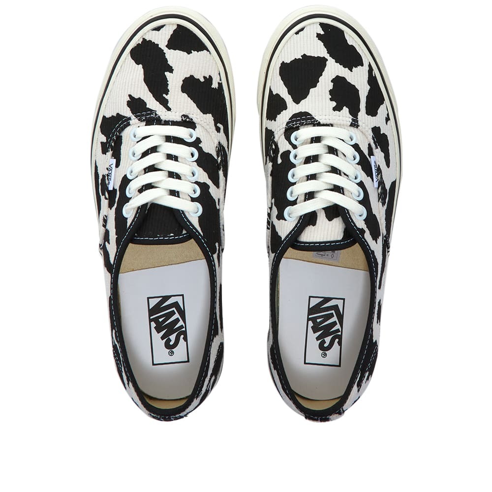 Vans Womens UA Authentic 44 DX Sneakers in White Corduroy/Cow Print Vans
