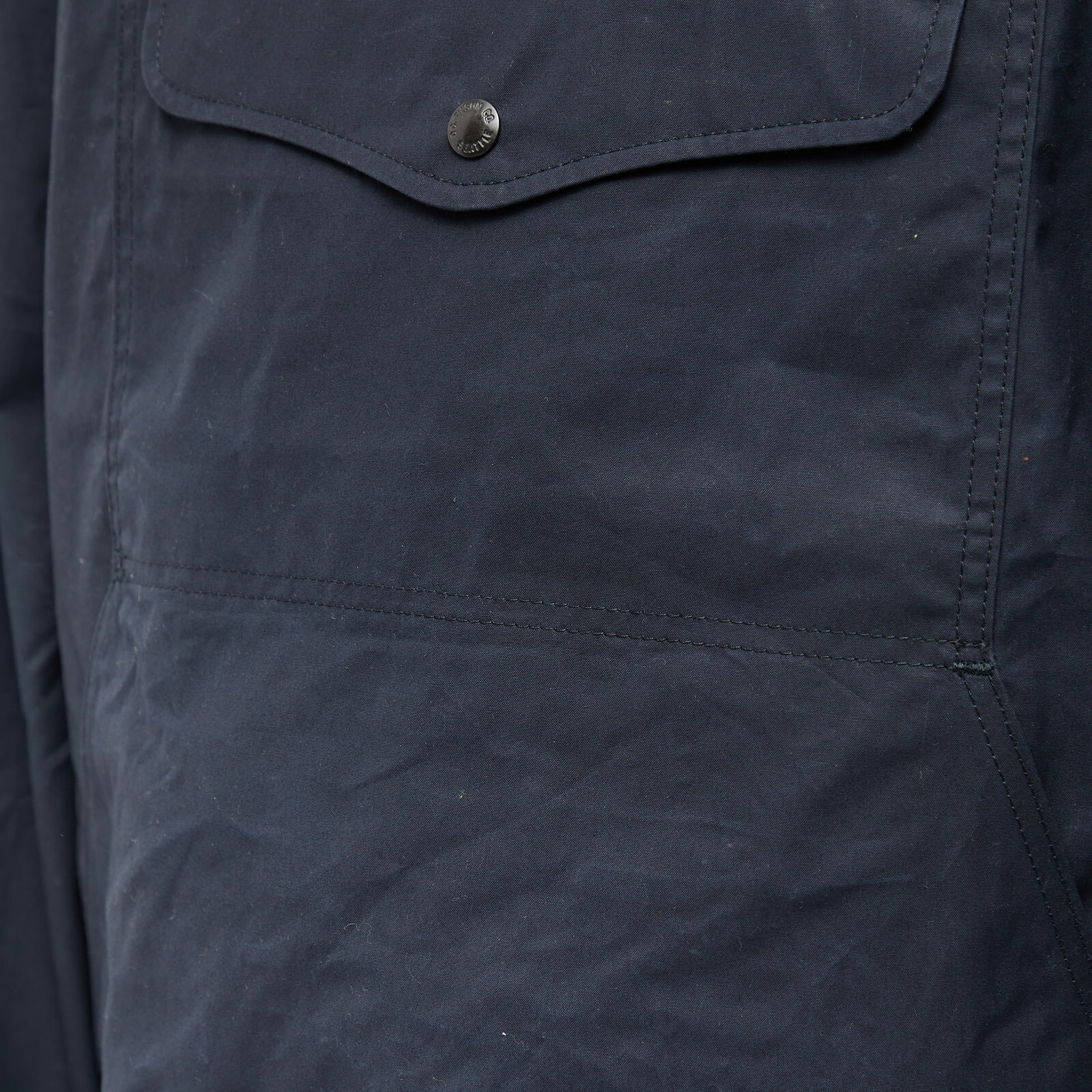Filson Men's Ranger Anorak in Dark Navy Filson