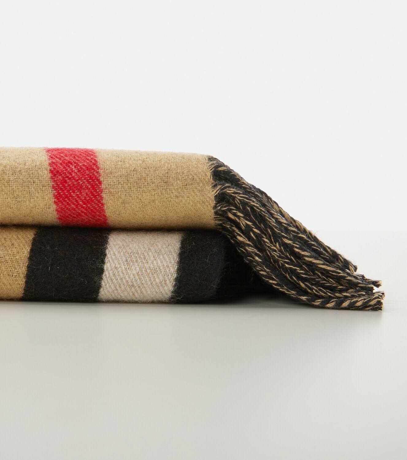 Burberry - Icon Stripe cashmere and wool blanket Burberry