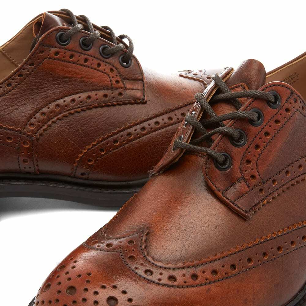 Tricker's Men's Trickers Bourton Derby Brogue in Caramel Kudu Tricker's