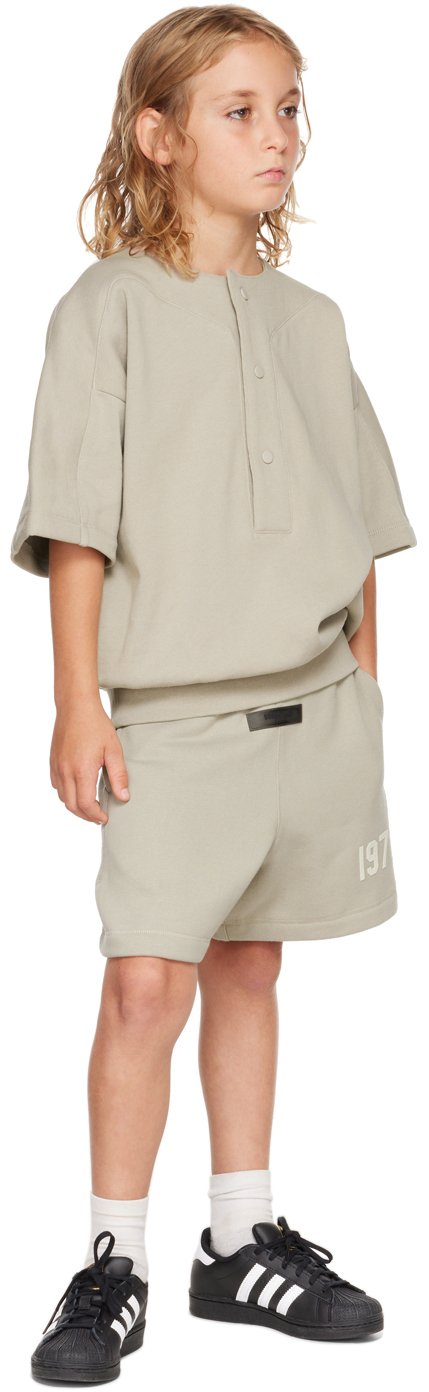Essentials Kids Gray '1977' Shorts Essentials