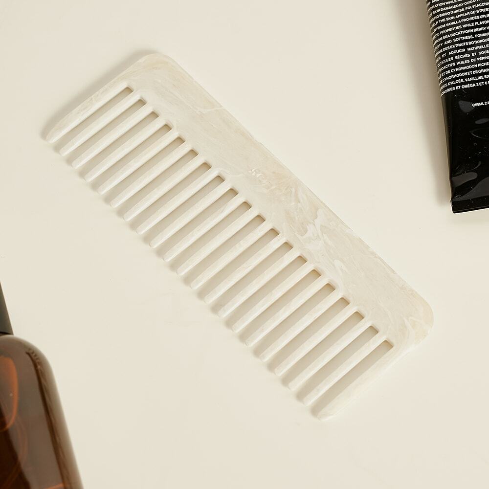 Re=Comb Recycled Plastic Hair Comb in Salt Re=Comb