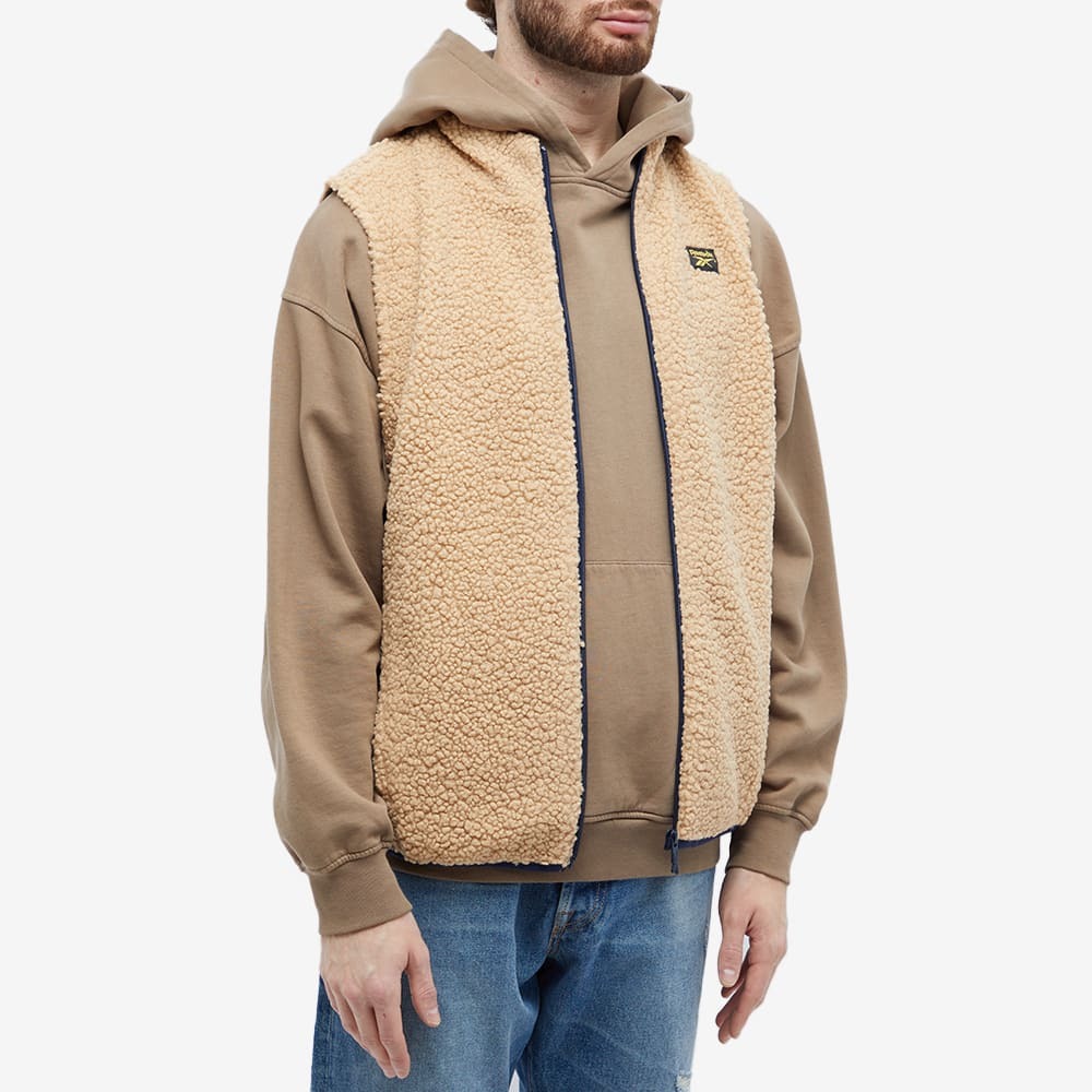 Reebok Men's Cord Sherpa Vest in Sahara Reebok
