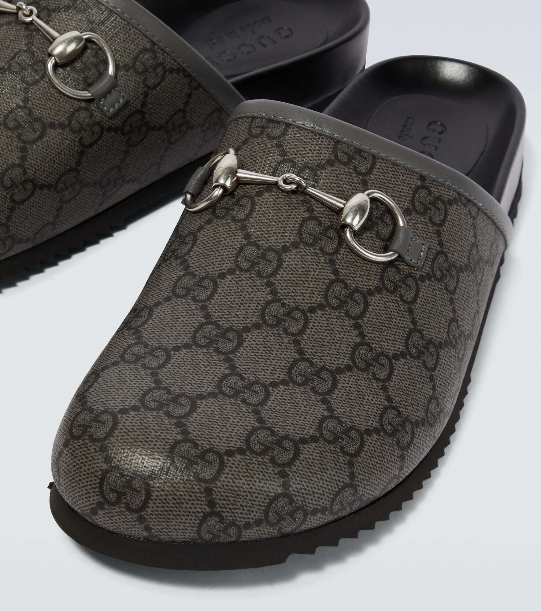 Gucci - GG Supreme canvas mules Gucci