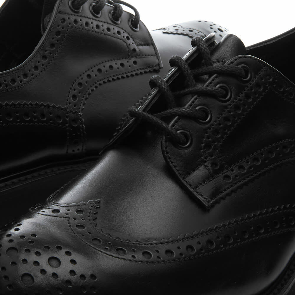Tricker's Men's Trickers Bourton Derby Brogue in Black Olivvia Classic ...