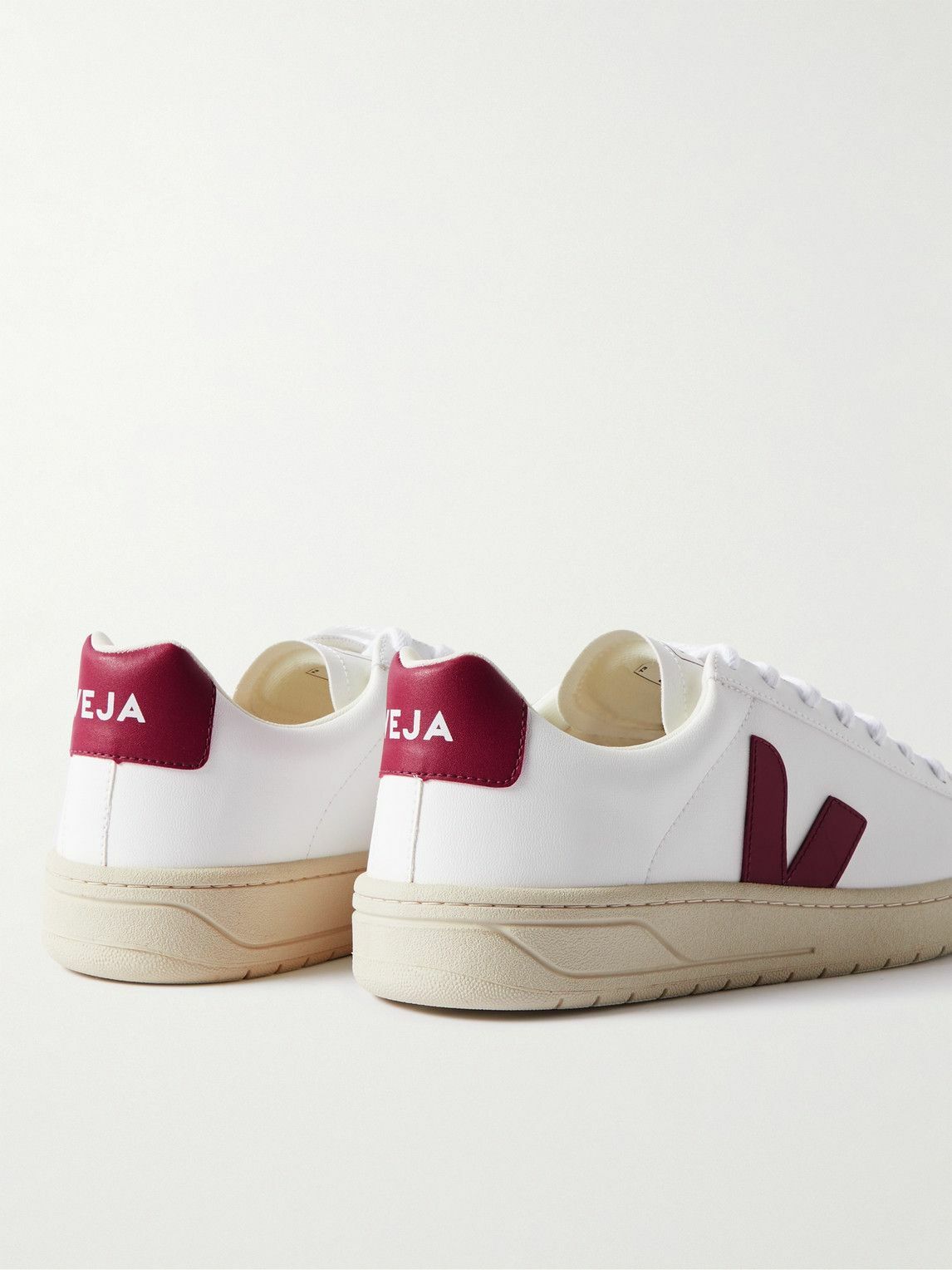 Veja - Urca Faux Leather Sneakers - White VEJA