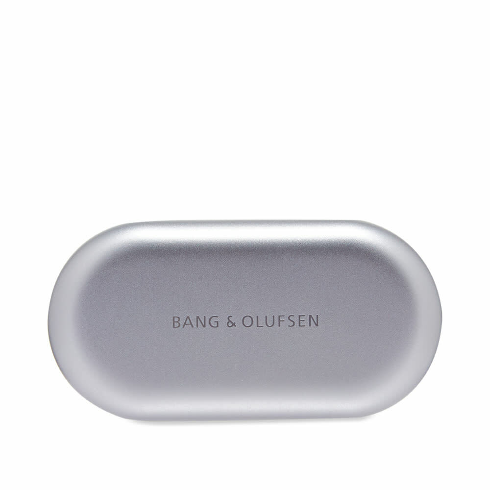 Bang & Olufsen Beoplay EQ Earphones in Nordic Ice Bang & Olufsen