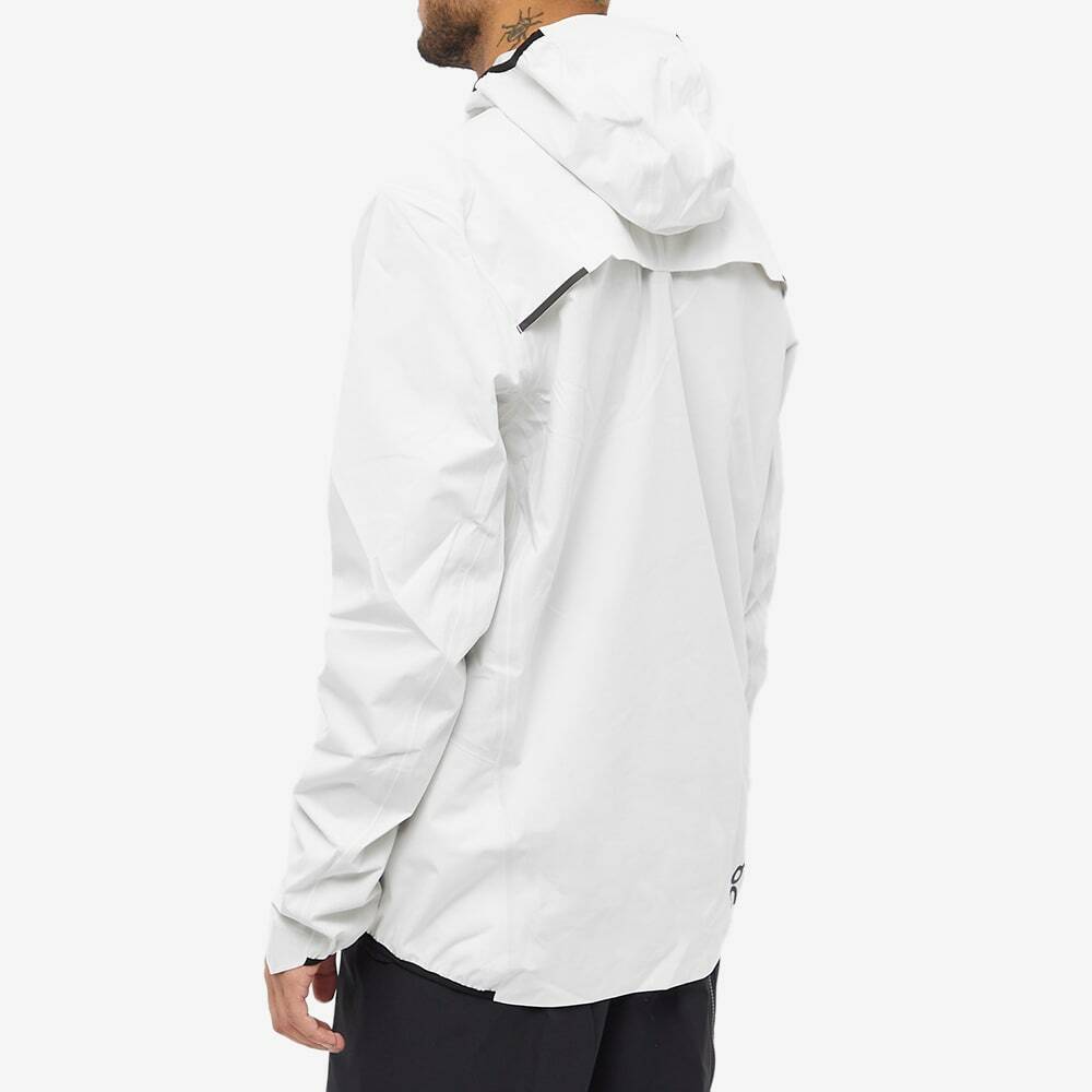 ON Men's Running Waterproof Anorak in White On