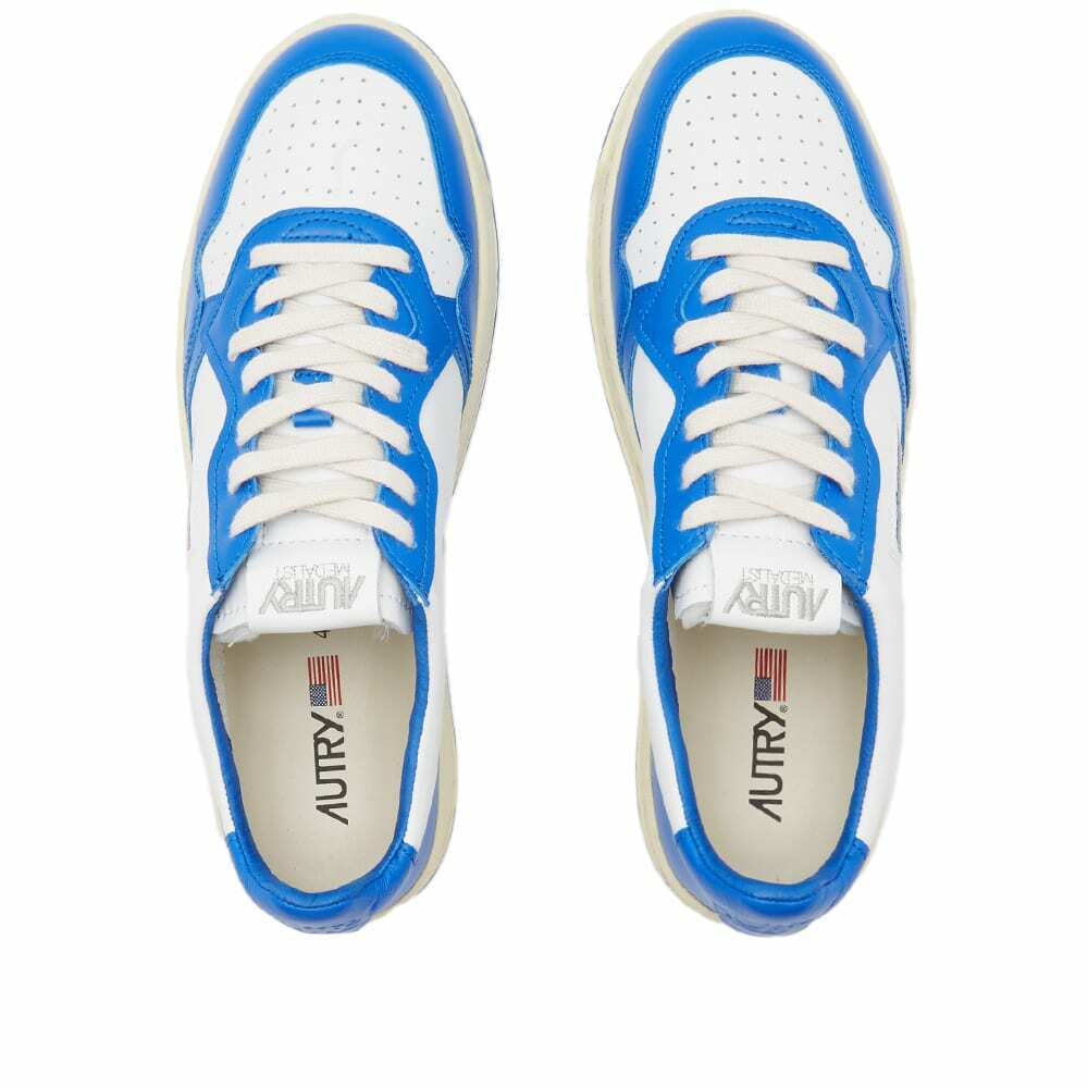 Autry Men's 01 Low Contrast Sneakers in White/Blue Autry