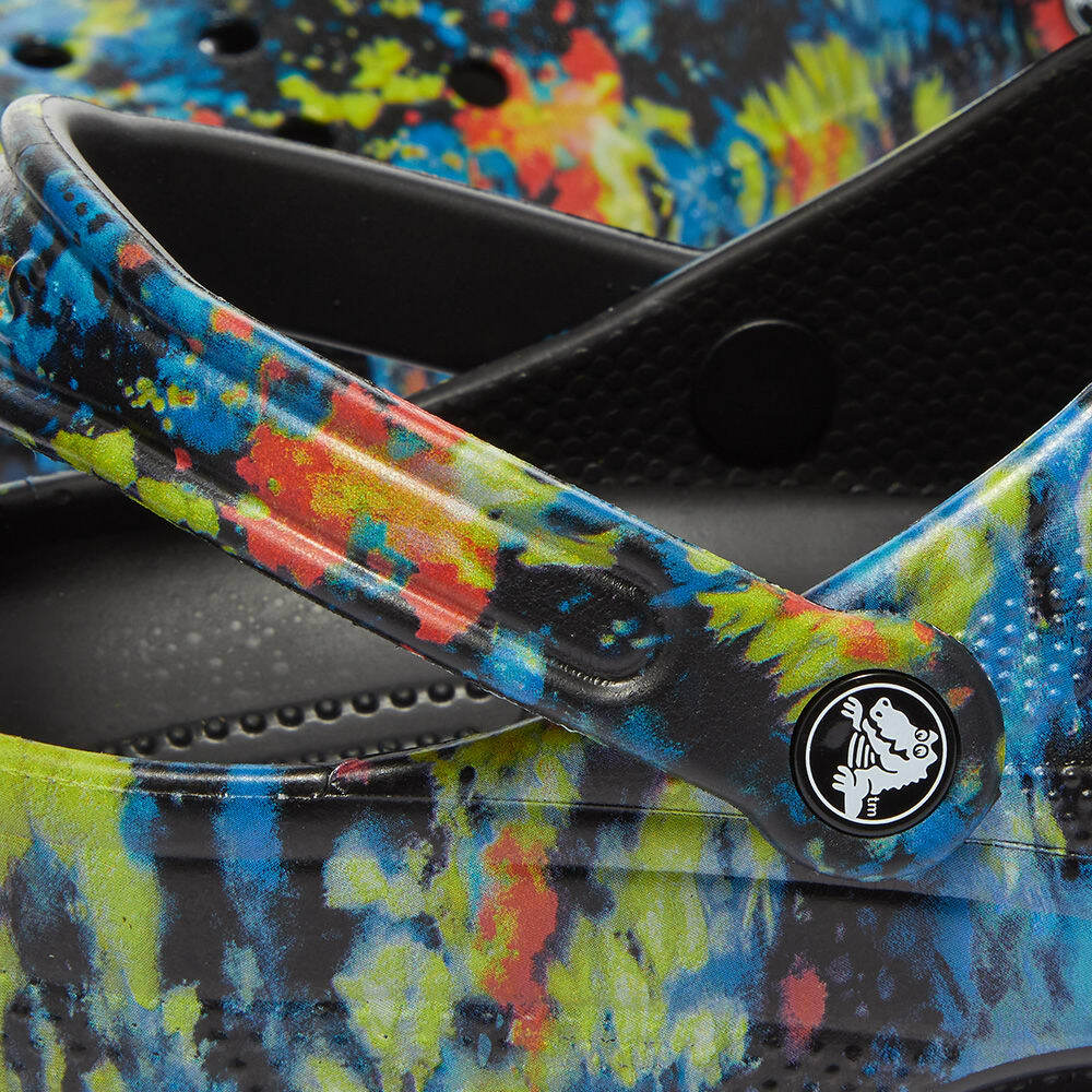 Crocs Classic Tie Dye Graphic Clog in Turq Tonic/Multi Crocs
