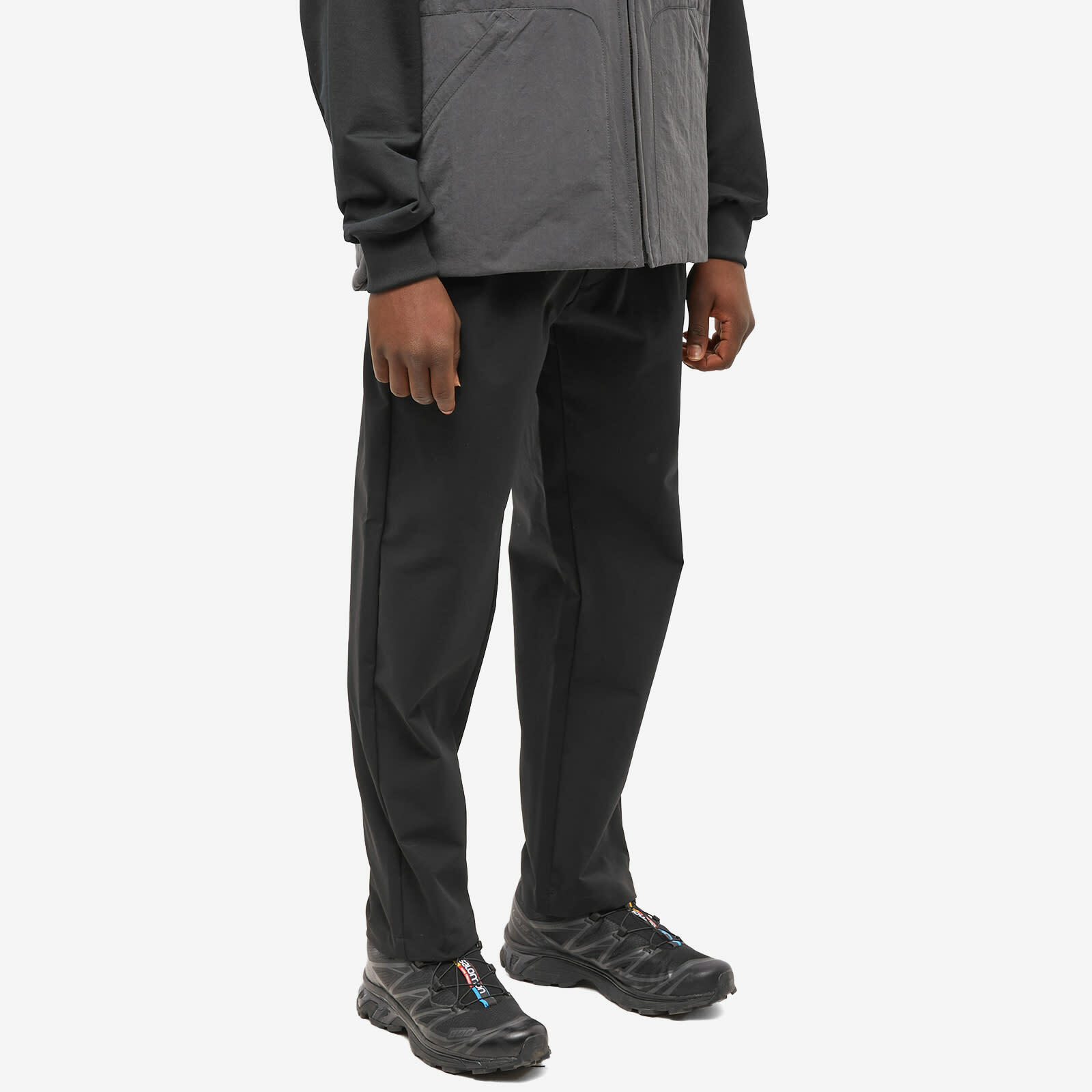 Goldwin Men's One Tuck Tapered Stretch Pants in Black Goldwin