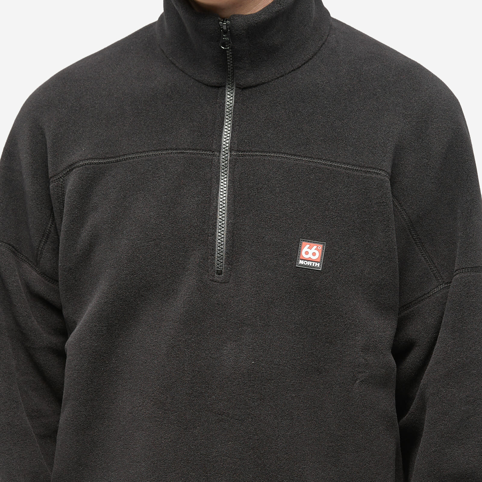 66° North Men's Esja Half-Zipped Fleece in Black 66° North