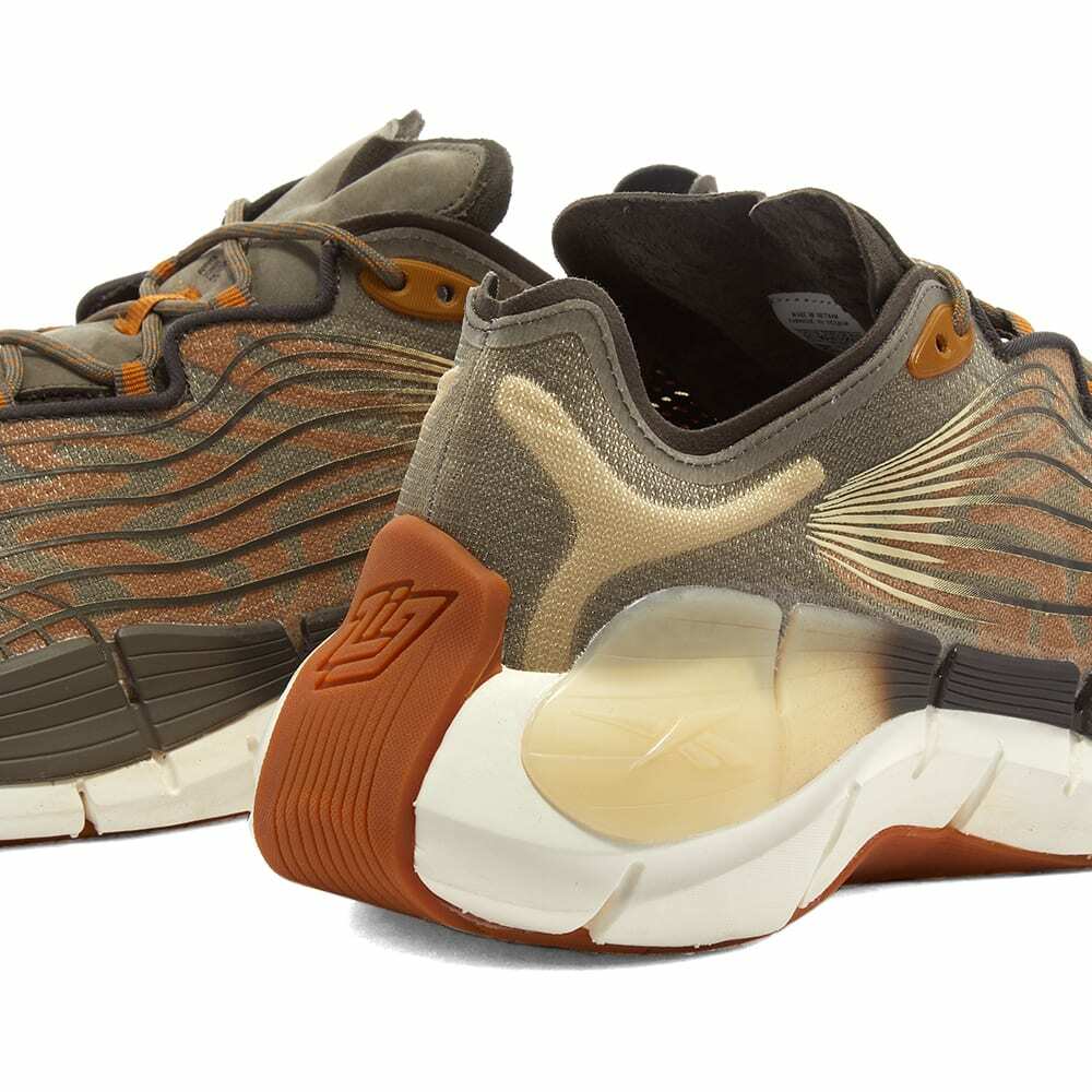 END. x Reebok Zig Kinetica II 'Jupiter' Sneakers in Stone/Rich Ochre ...