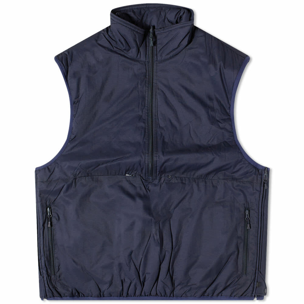 DAIWA Men's Tech Reversible Pullover Puff Vest in Dark Navy DAIWA