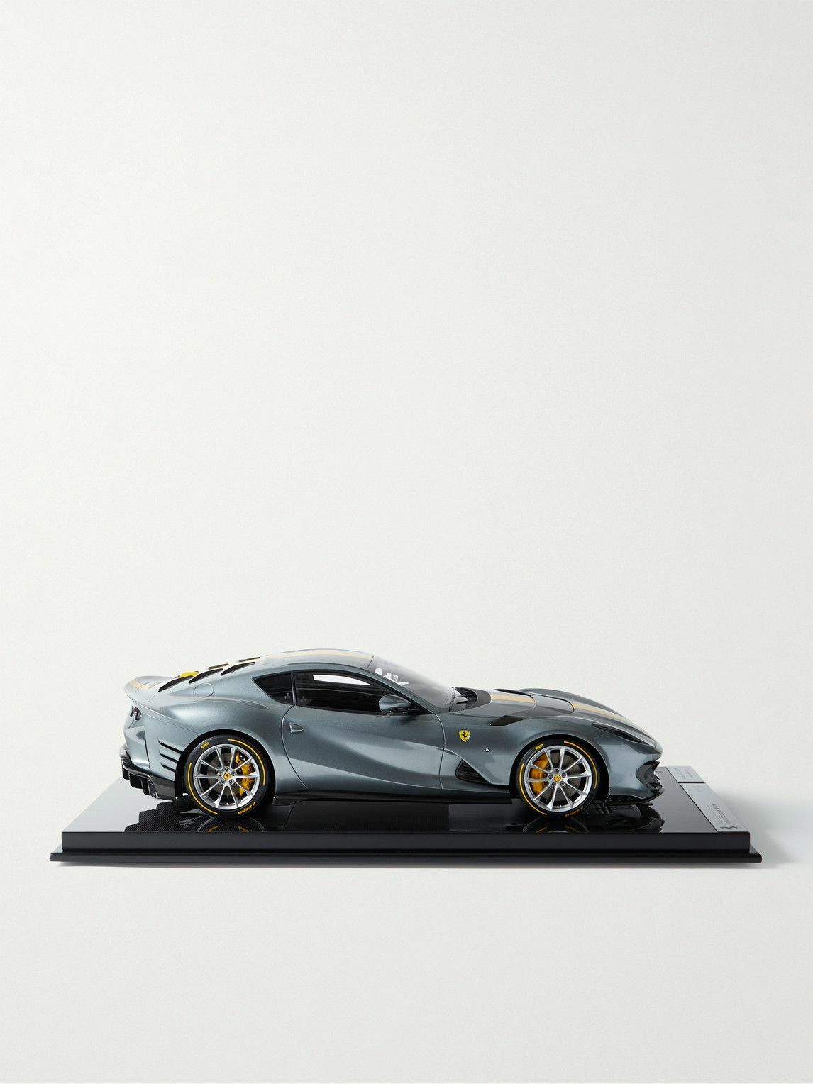 Amalgam Collection - Ferrari 812 Competizione Limited Edition 1:8 Model ...