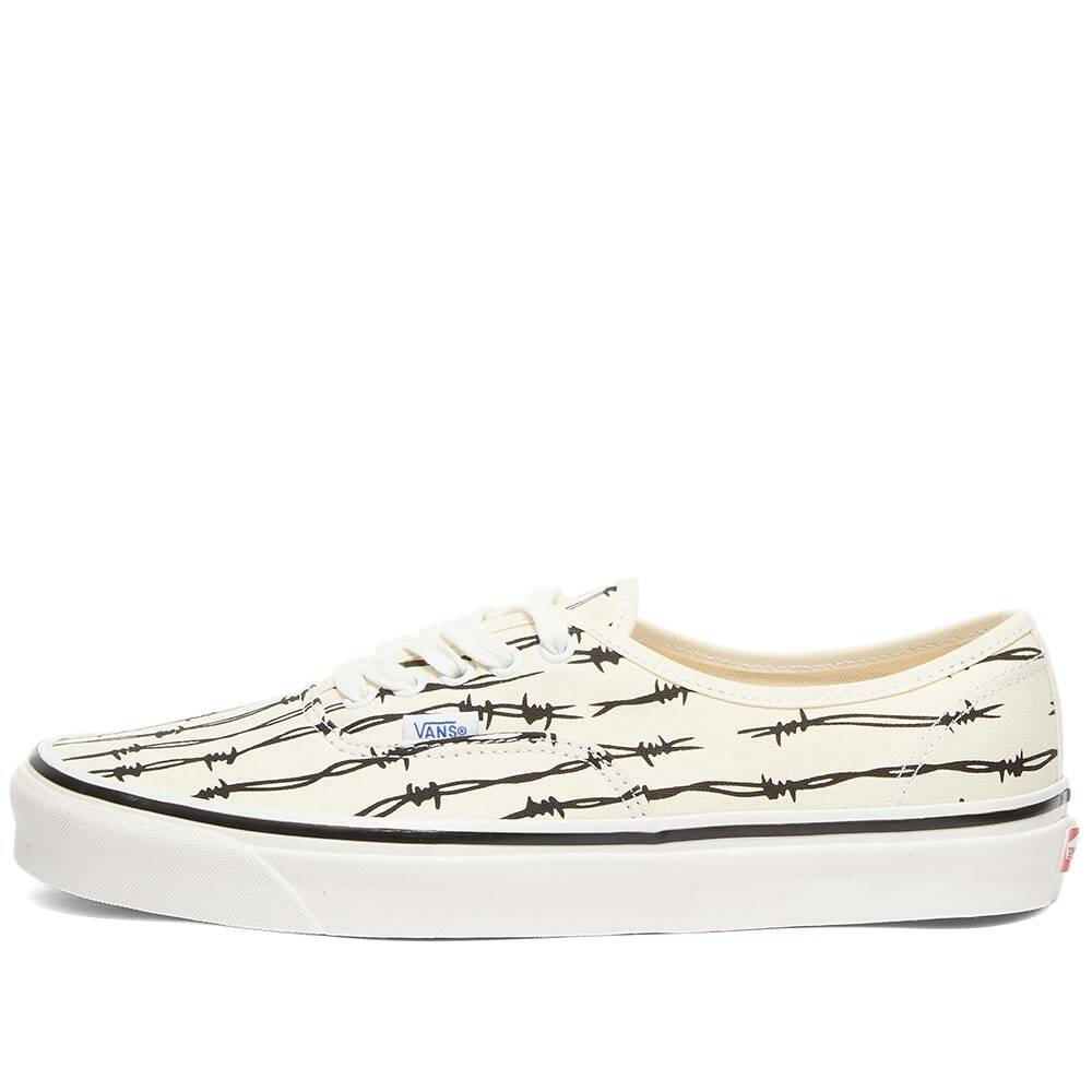 Vans UA Authentic 44 DX Sneakers in White/Black/OG Barbed Wire Vans