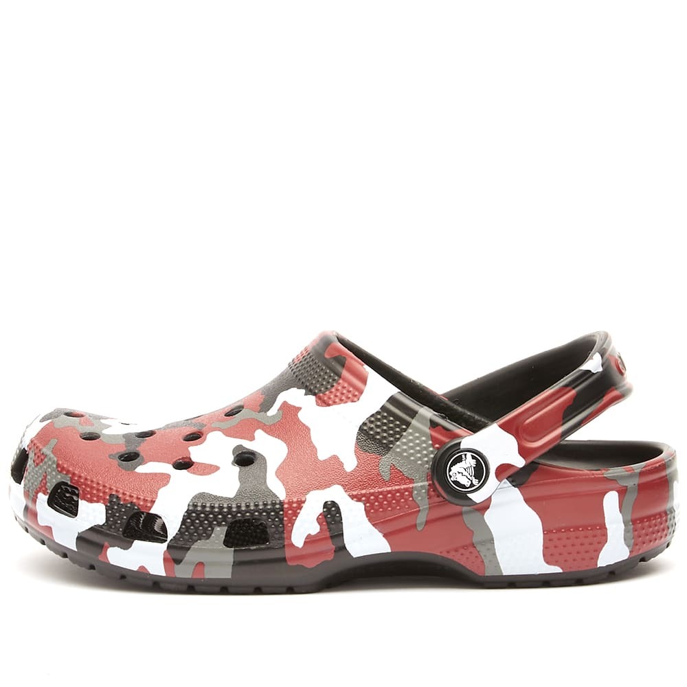 Crocs Classic Printed Camo Clog in Black/Red Crocs