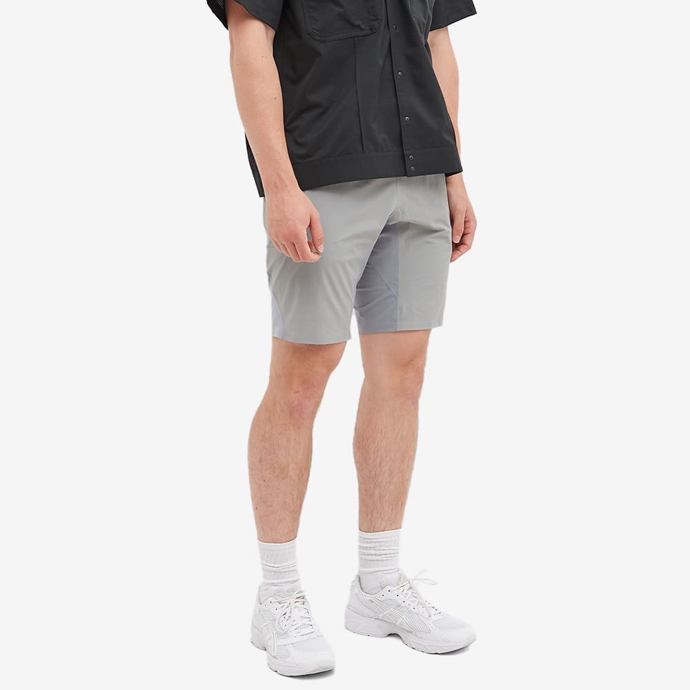Arc'teryx Veilance Men's Secant Comp Short in Concrete Arc'teryx Veilance