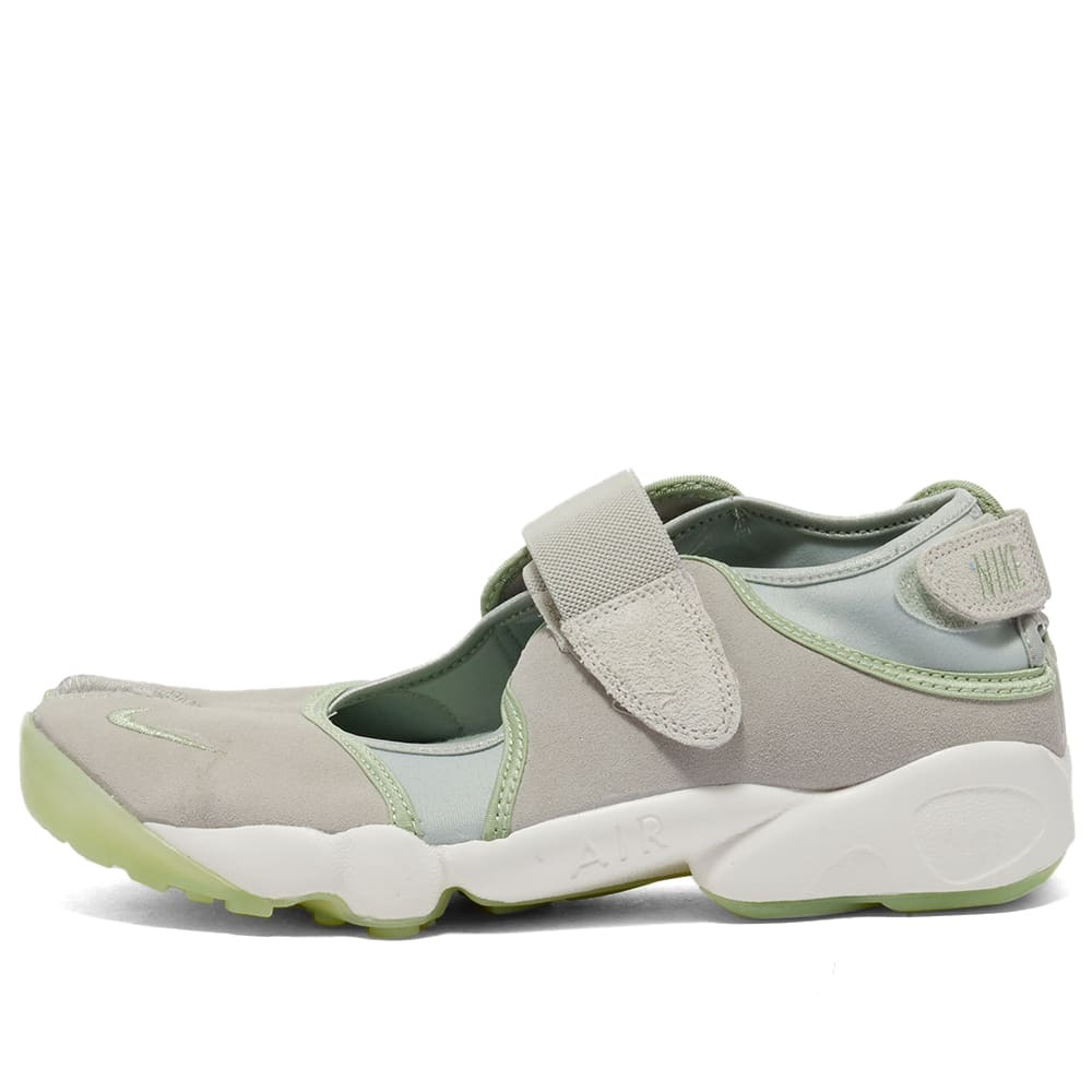 Nike Women's Air Rift W Sneakers in Light Bone/Honeydew Nike