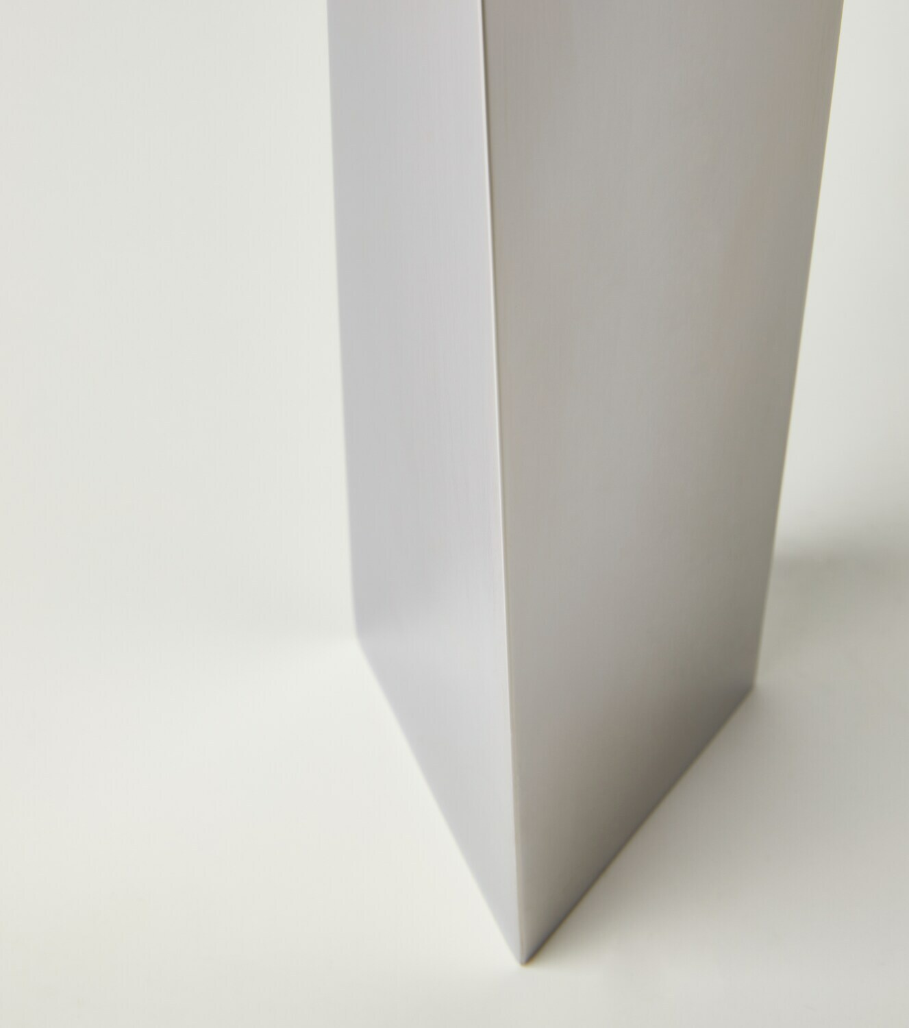 Alessi - x Zaha Hadid Crevasse vase Alessi