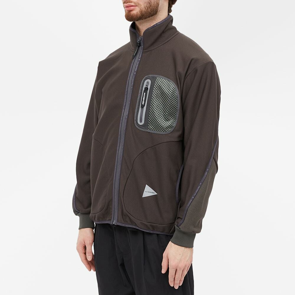 And Wander Men's Light Fleece Jacket in Charcoal and Wander