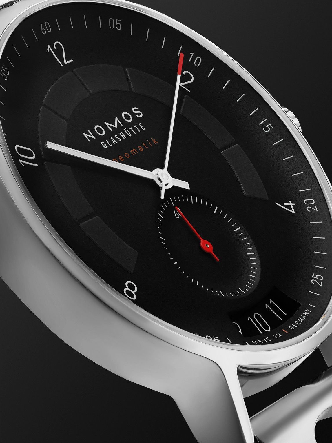 NOMOS Glashütte - Autobahn Director‘s Cut A9 Limited Edition Automatic ...