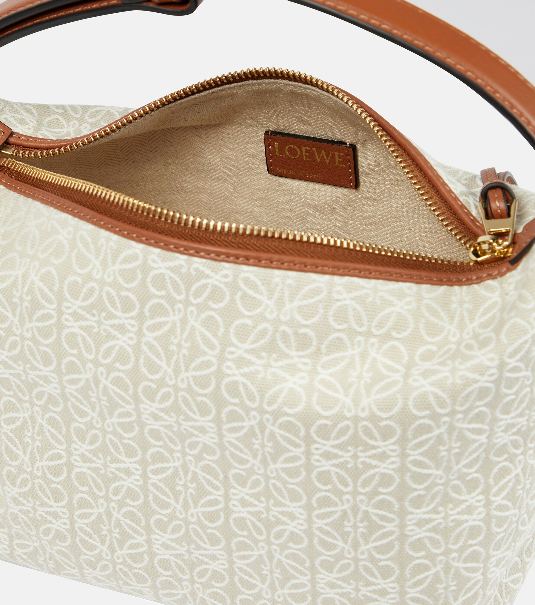 Loewe - Cubi Small Anagram tote Loewe