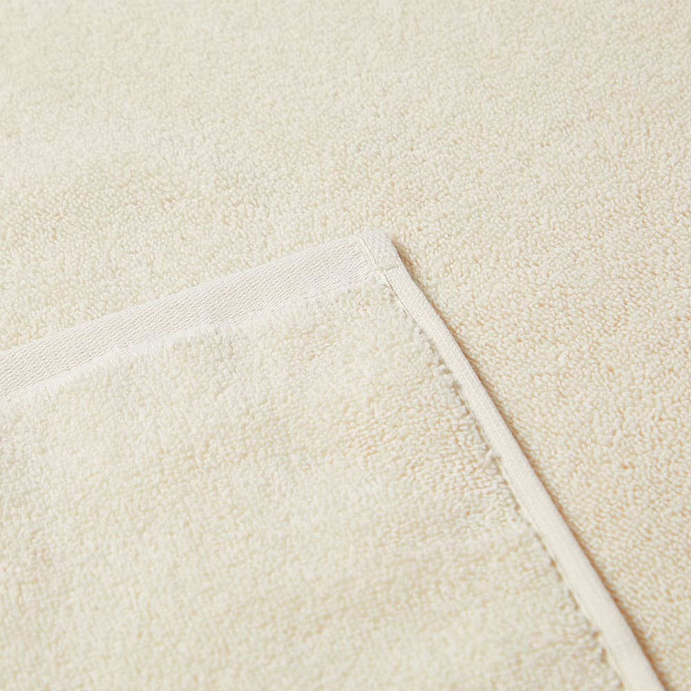 HOMMEY Solid Towel in Milkshake HOMMEY