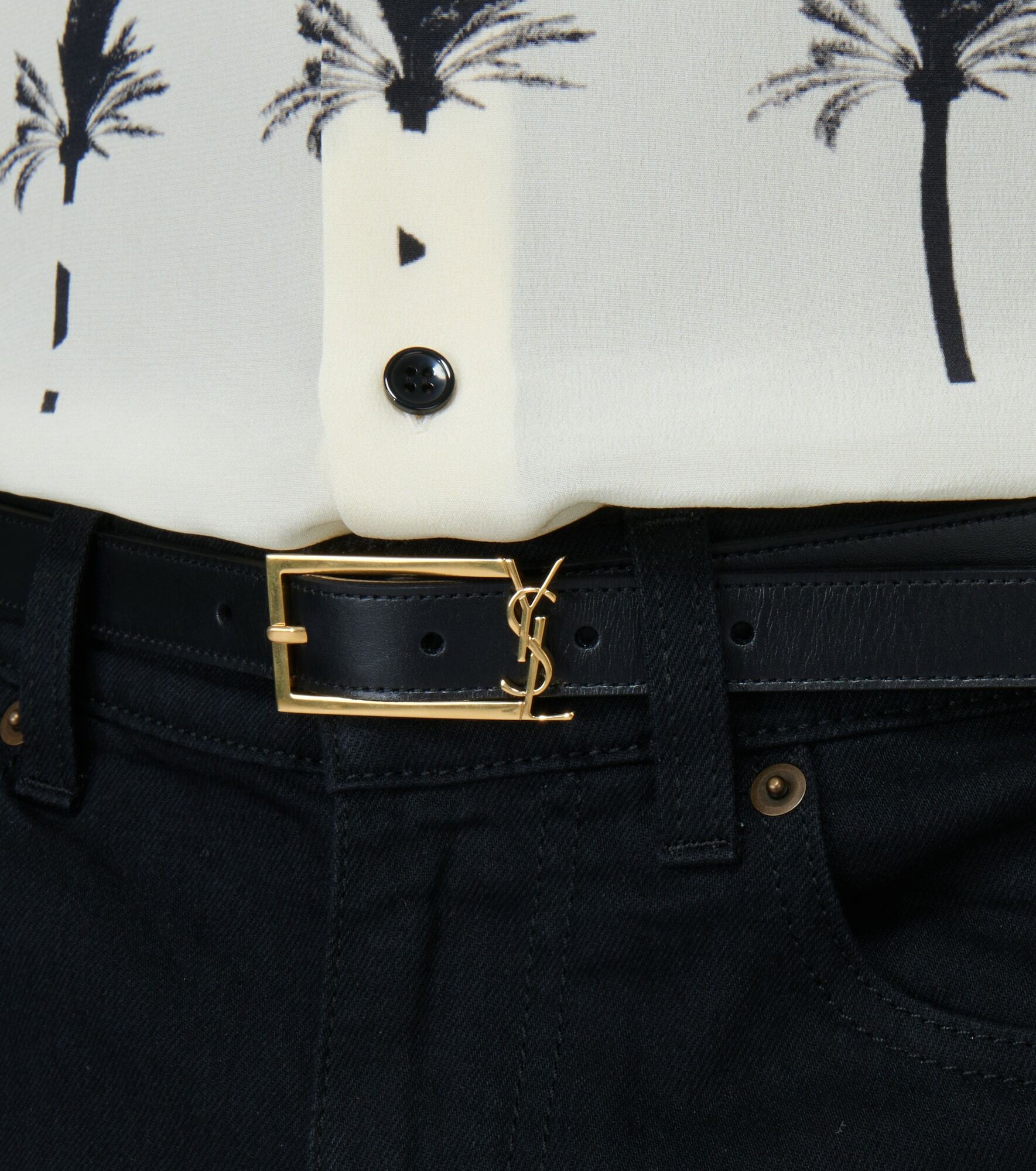 Saint Laurent - New Cassandre logo leather belt Saint Laurent