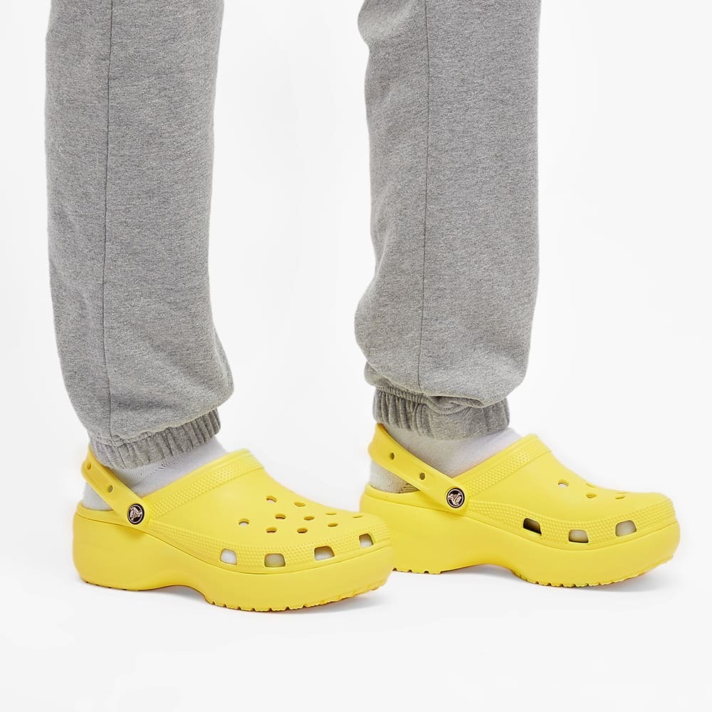 Crocs Women's Classic Platform Clog W in Banana Crocs